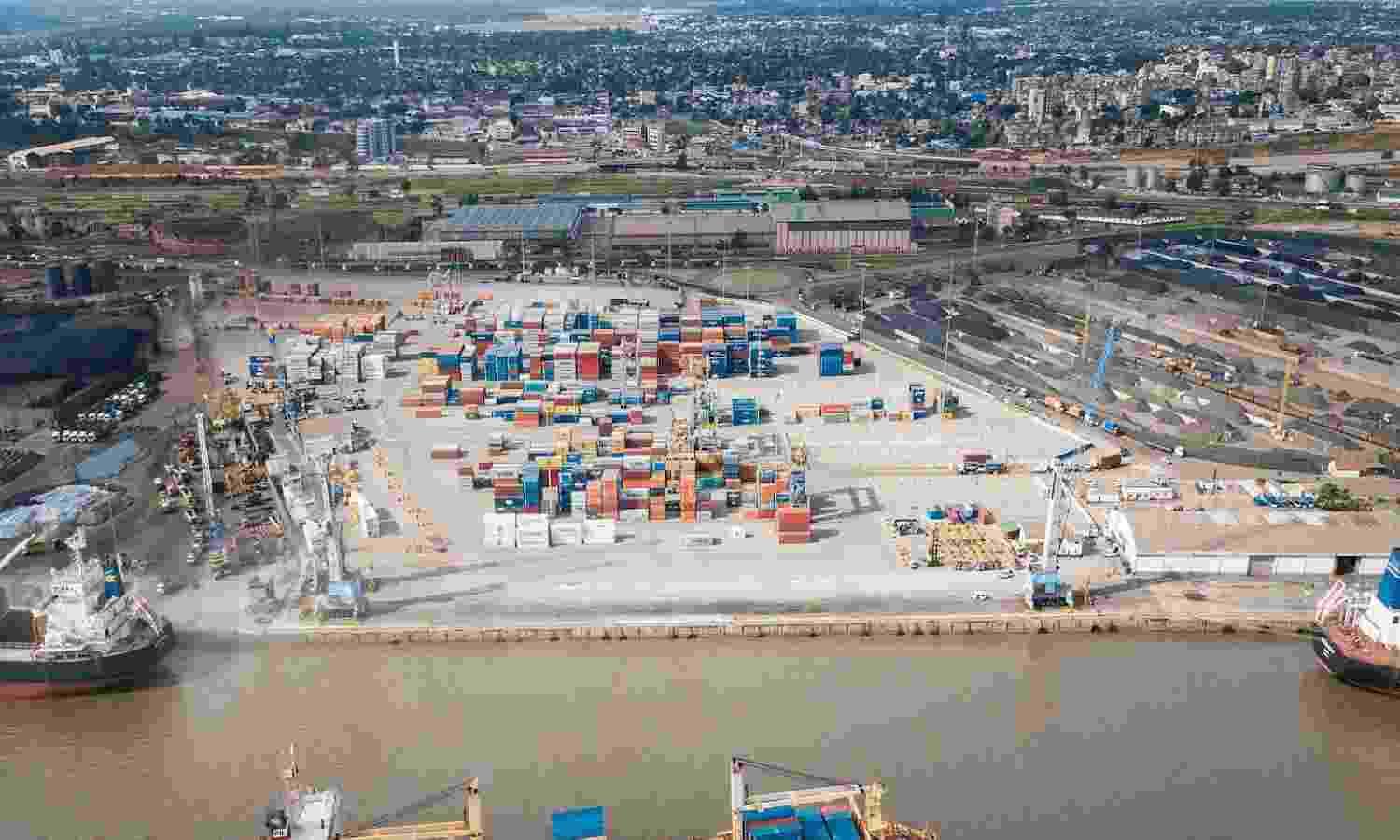 DP World in Maputo handles first citrus reefer export of 2022 season