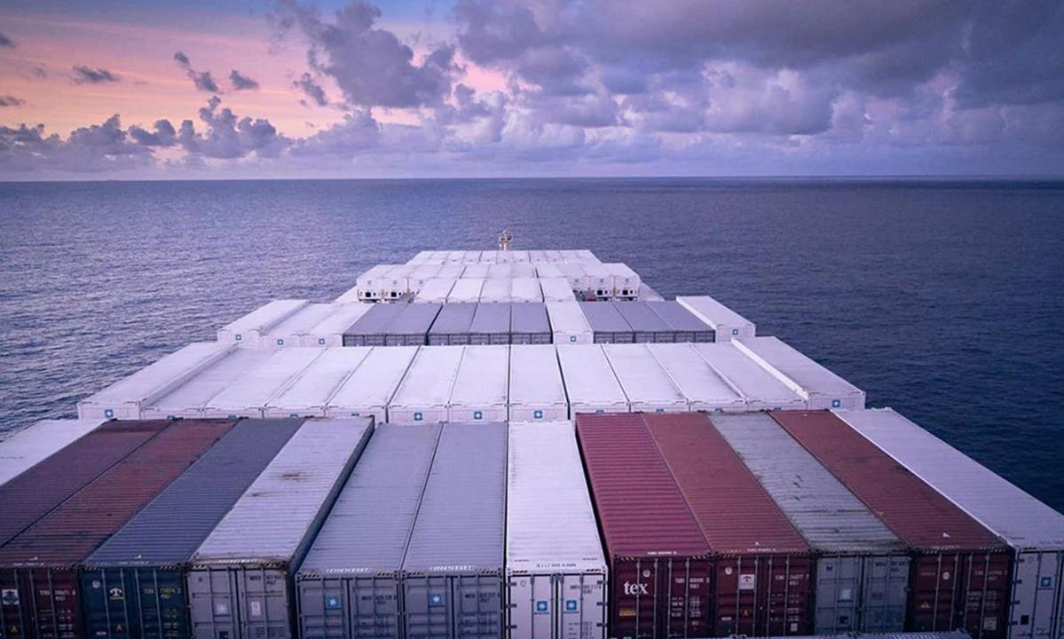 Ships above 12,000 TEU drive 100% increase in average ship size